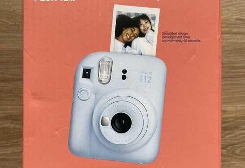 Плёночный фотоаппарат Instax Mini 12