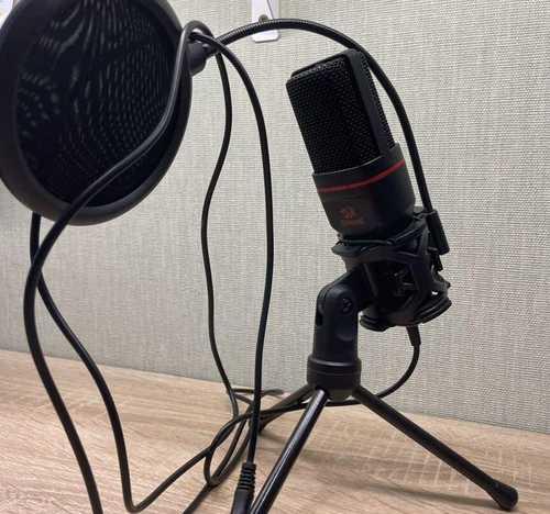 Микрофон студийный red dragon