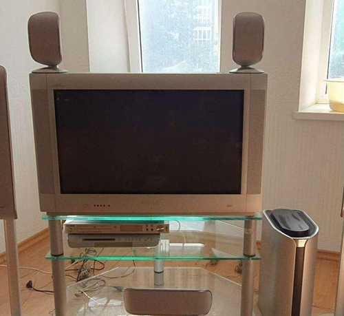 Телевизор Philips со стерео системой Sony с полкой