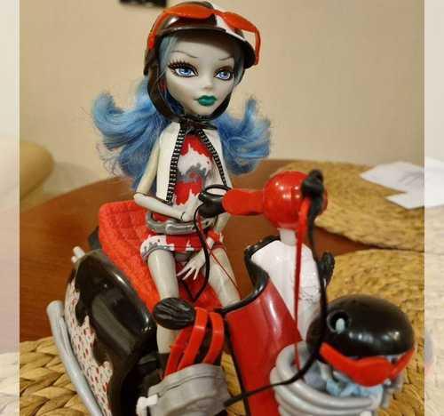 Кукла Монстер Хай Monster high Хаулин Вульф