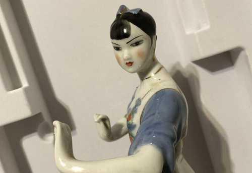 Фарфоровая статуэтка "Китайский танец" Вербилки
