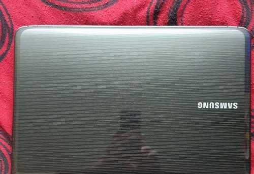 Samsung NP-R525