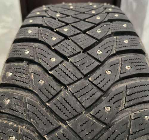 Goodyear UltraGrip Arctic 2 225/55 R17 101T