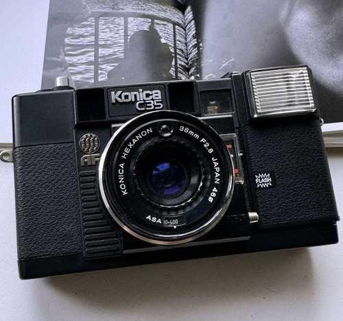 Konica C35 AF без вспышки, с примерами фото