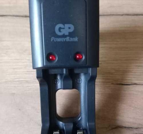 Зарядка батареек GP PowerBank S330