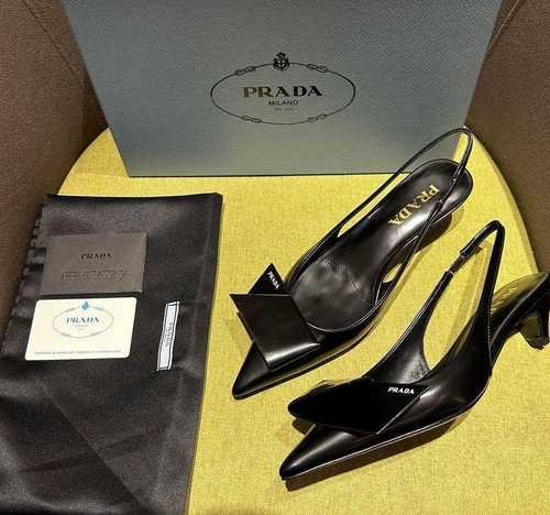 Туфли женские Prada