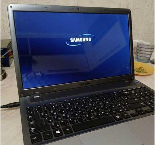 Ноутбук Samsung np355v5c