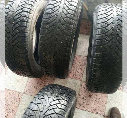 Nokian Tyres Nordman 4 235/65 R17