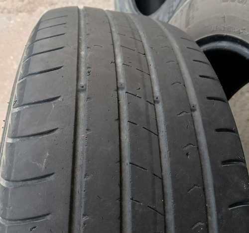 Kumho Ecsta HS51 205/65 R16 95H