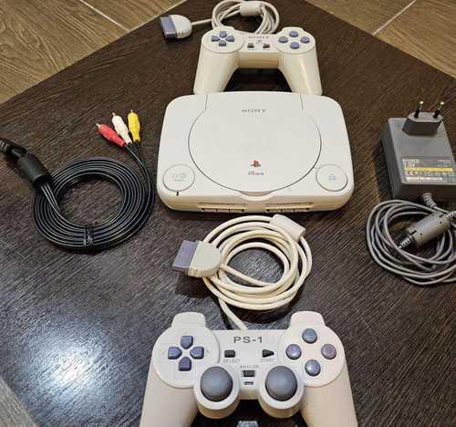 Sony Playstation One (1)