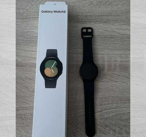 Смарт часы Samsung Galaxy watch 5 40 мм