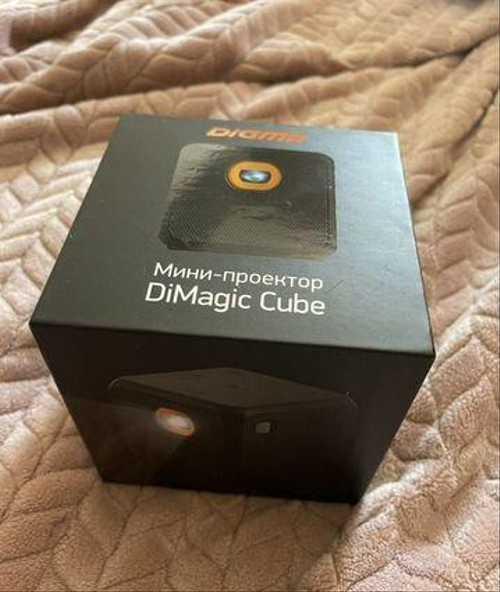 Мини проектор Digma cube