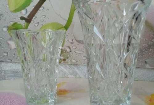 2 Хрустальные вазы