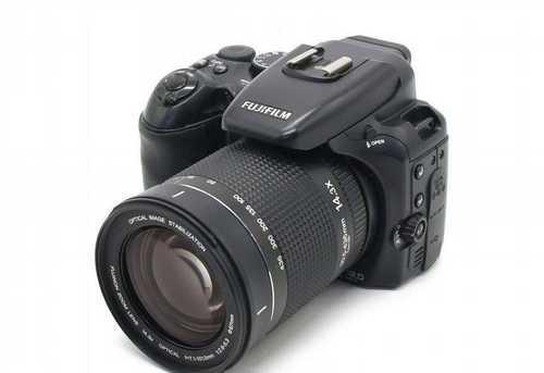 Fujifilm FinePix S200EXR