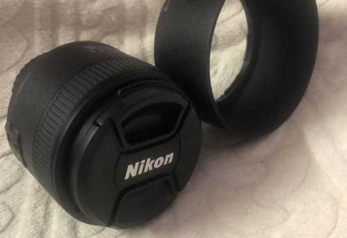 Объектив Nikon 85 mm 1:1.8