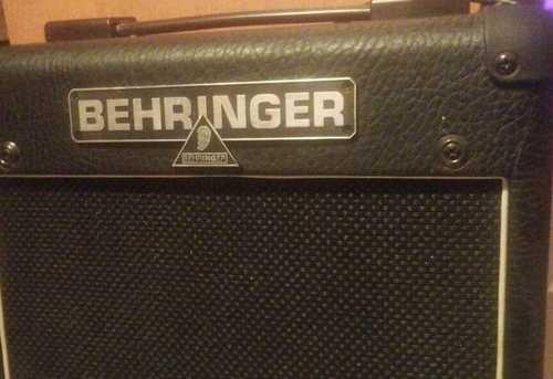 Ламповый комбоусилитель Behringer AC108