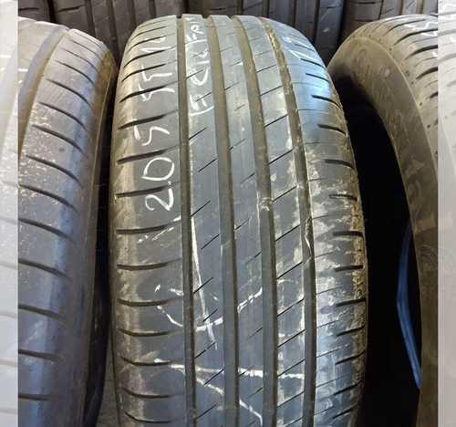 Goodyear EfficientGrip Performance 205/55 R16