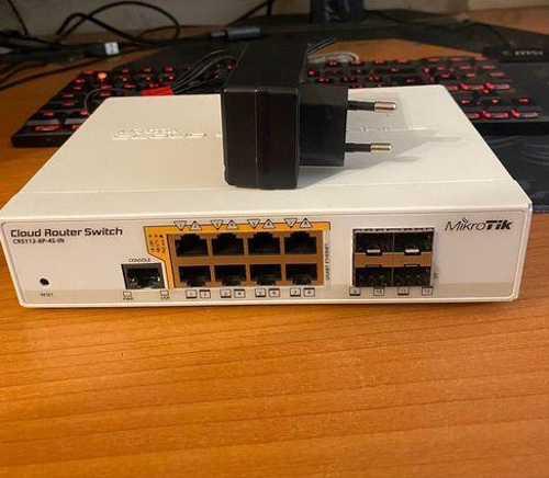 Crs112 8p 4s in. Коммутатор Mikrotik crs112-8p-4s. Mikrotik crs112-8p-4s-in.