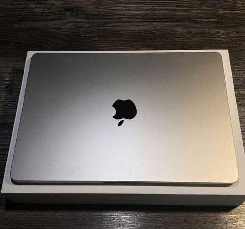 Apple macbook air 13 m2 2022