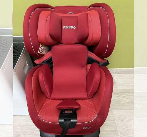 Автомобильное кресло recaro