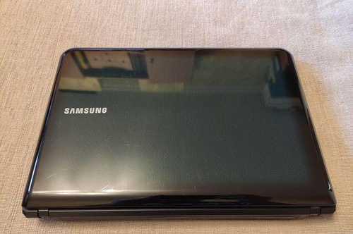Нетбук Samsung N220 Plus