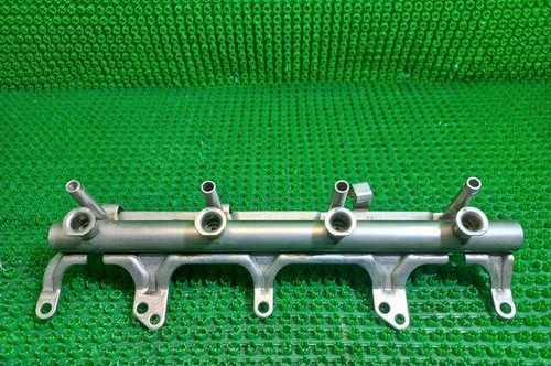Рампа топливная 06J133317 Volkswagen Passat (B6) V