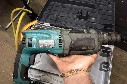 Перфоратор Makita HR2470