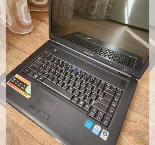 Ноутбук с Windows 10 Pro Samsung R510