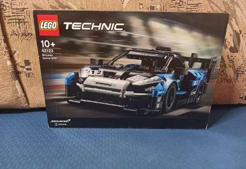 Lego Technic 42123