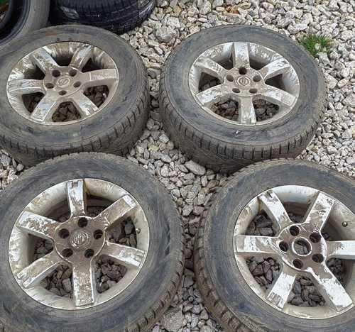 215/65 R16 Nokian Hakkapeliitta R5 SUV Зима Литые R16 pсd:5x114.3 ет:40 DIA:66.1