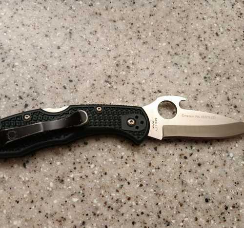 Нож Spyderco delica 4