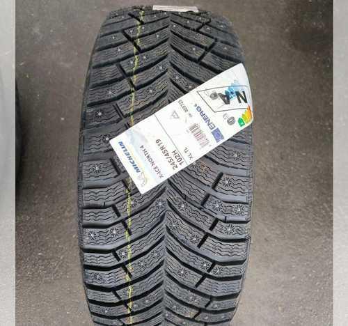 Michelin X-Ice North 4 SUV 245/45 R19 102H