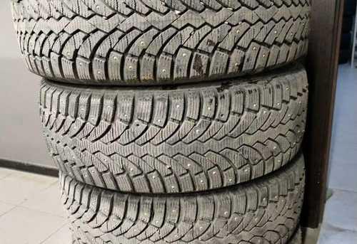 Pirelli Formula Ice 215/55 R17