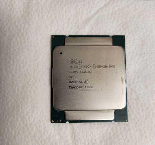 Процессор Xeon E5 2640 v3