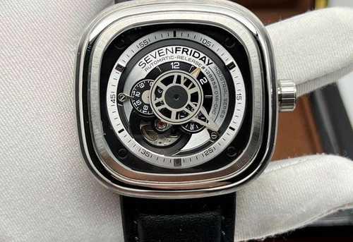 Часы Sevenfriday