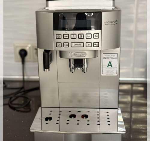 Кофемашина delonghi magnifica s cappuccino