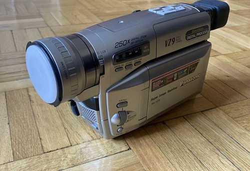 Видеокамера Panasonic VZ 9