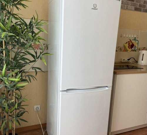 Холодильник indesit SB1670