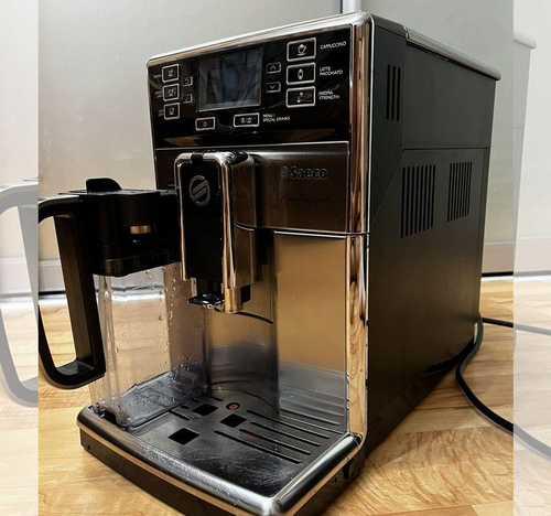 Кофемашина Saeco hd8928 PicoBaristo