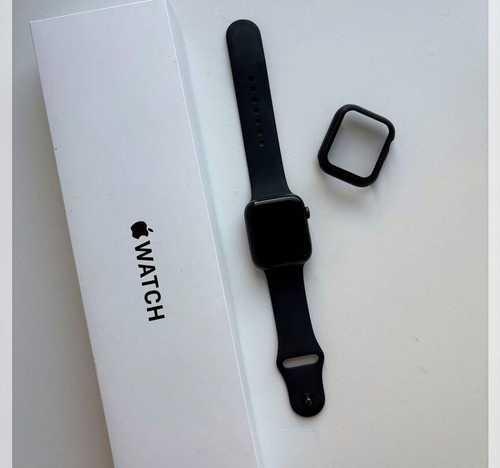 Apple Watch SE 44mm (2020)