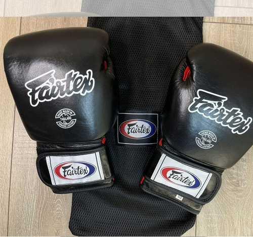 Боксерские перчатки Fairtex