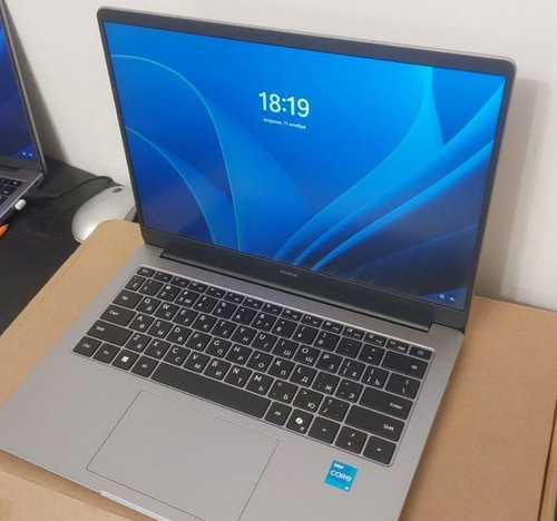 Ноутбук Honor MagicBook x 14 8 512 gb