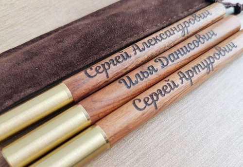 Ручка из дерева с гравировкой в чехле