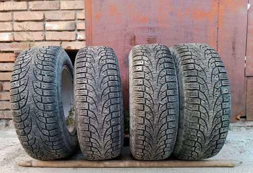 Pirelli Carrier Winter 215/65 R16