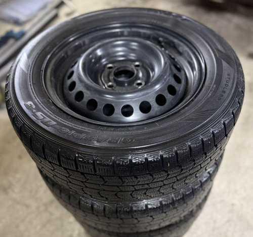 Колеса Dunlop 185 65 r14 зима