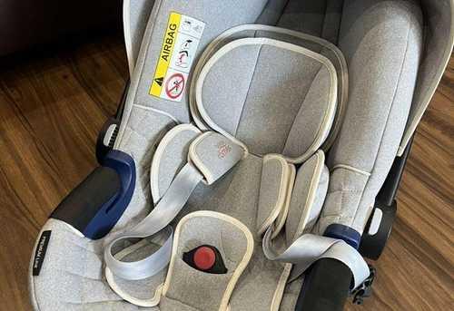 Britax romer baby safe 2 i-size