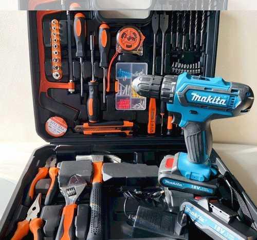 Шуруповерт Makita 18V с большим набором инструмент