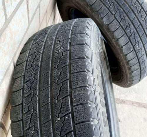 Roadstone Roadian A/T II 215/65 R16 98