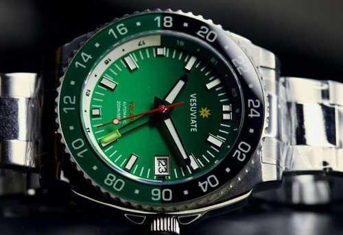 Часы новые дайверские Vesuviate Volare Green GMT