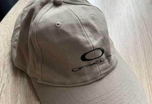 Бейсболка Oakley